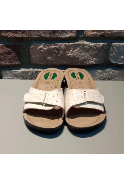 Giydegör Daye Kadın Jel Taban Tokalı Cırt Cırtlı Ses Yapmaz Terlik Giydegör Daye Kadın Jel Taban Tokalı Cırt Cırtlı Ses Yapmaz Terlik