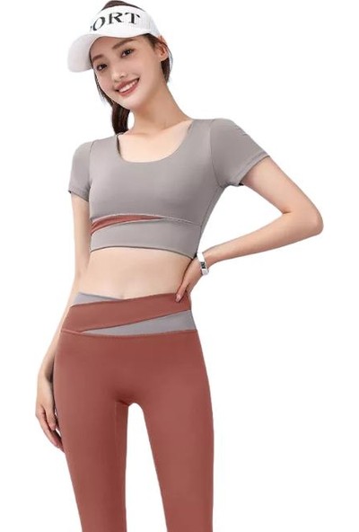 Kadın Yoga Kıyafeti