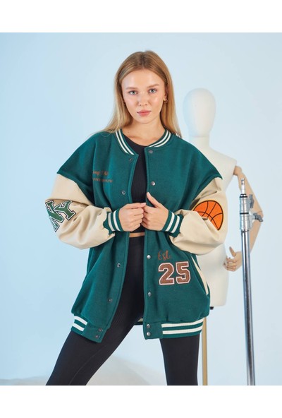 Trend Garı Kolej Ceket Oversize Üç Iplik Şardonlu Nakış ( Unisex ) Trend Garı Kolej Ceket Oversize Üç Iplik Şardonlu Nakış ( Unisex )