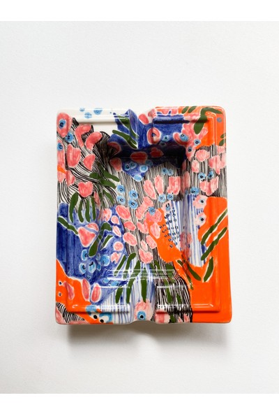 Özge Baran - Bleeding Heart