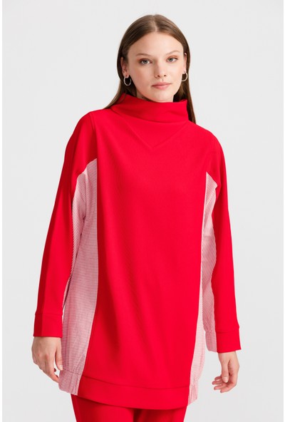 Nihan Dik Yaka Oversize Sweat Kırmızı Nihan Dik Yaka Oversize Sweat Kırmızı