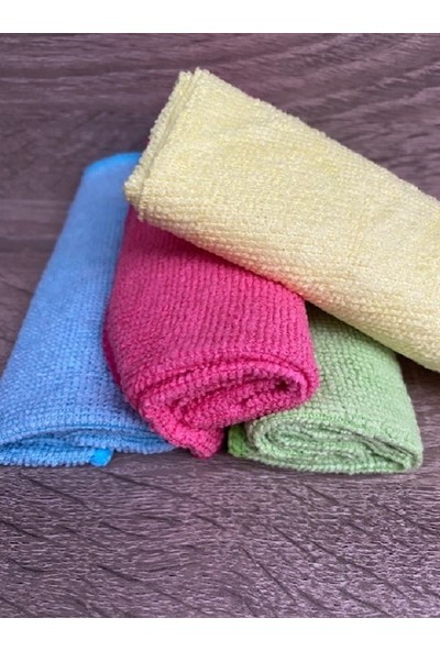 Renk Yapı Rüyası Mikrofiber Halı-Koltuk ve Yer Silme Bezi 4'lü Renk Yapı Rüyası Mikrofiber Halı-Koltuk ve Yer Silme Bezi 4'lü