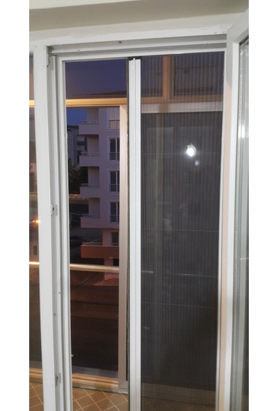 Alücan Sürgülü Katlanır Sineklik Pileli Sineklik Alücan Sürgülü Katlanır Sineklik Pileli Sineklik