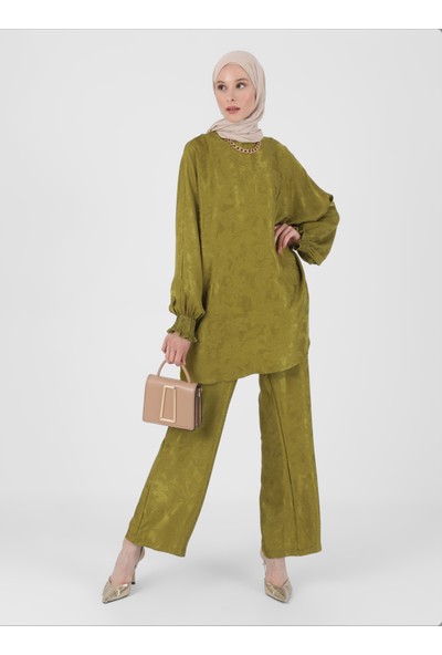 Refka Yarasa Kollu Jakarlı Saten Takım - Yağ Yeşili - Refka Woman Refka Yarasa Kollu Jakarlı Saten Takım - Yağ Yeşili - Refka Woman