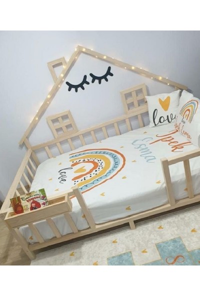Zerka Concept Elena Ithal Ladin Ahşap Çatılı Montessori Çocuk Karyola 80 x 130 cm Zerka Concept Elena Ithal Ladin Ahşap Çatılı Montessori Çocuk Karyola 80 x 130 cm