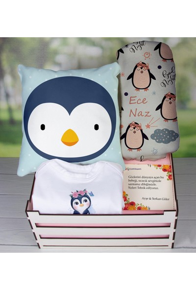 Ejoya Ahşap Sandıkta Kişiye Özel Zıbın Yastık ve Battaniye Bebek Hediye Seti Ejoya Ahşap Sandıkta Kişiye Özel Zıbın Yastık ve Battaniye Bebek Hediye Seti