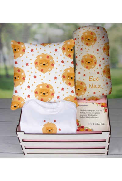 Ejoya Ahşap Sandıkta Kişiye Özel Zıbın Yastık ve Battaniye Bebek Hediye Seti Ejoya Ahşap Sandıkta Kişiye Özel Zıbın Yastık ve Battaniye Bebek Hediye Seti