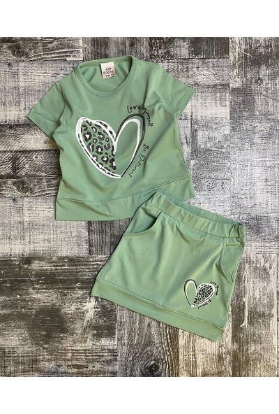 Kalp Desenli Etekli Takım