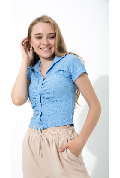 Açelya Kadın Kabartma Desenli Crop Gömlek