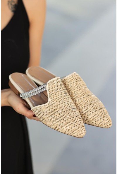 Tuğbali Kadın Ten Rengi Hasır Terlik