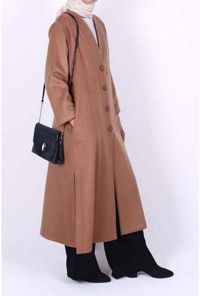 Yaqa Yırtmaçlı Kaban Camel