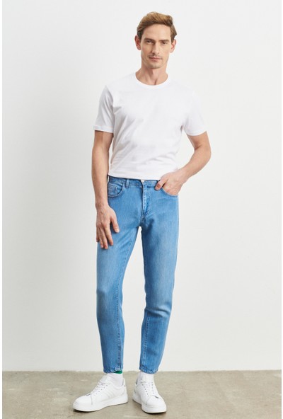 Comfort Fit Rahat Kesim Essentıal Casual Denim Pantolon Comfort Fit Rahat Kesim Essentıal Casual Denim Pantolon