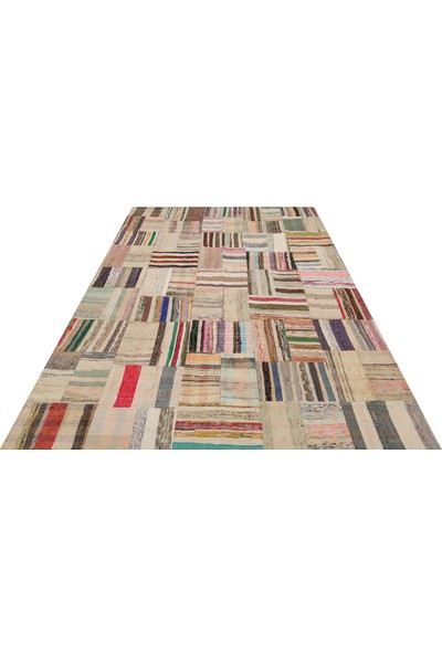 Sempati Halı Eskitme El Dokuma Patchwork Halı 205 x 305 cm 6152 Sempati Halı Eskitme El Dokuma Patchwork Halı 205 x 305 cm 6152