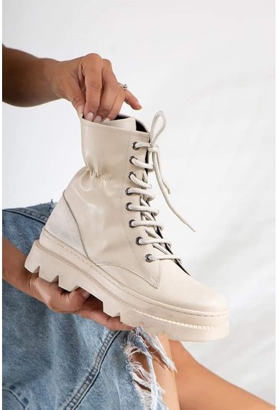 Shoemix Kadın Bej Bağcıklı Fermuarlı Bot