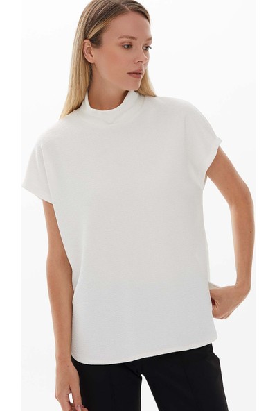 Selen Balıkçı Yaka Düz Ekru Kadın Bluz 22KSL8408