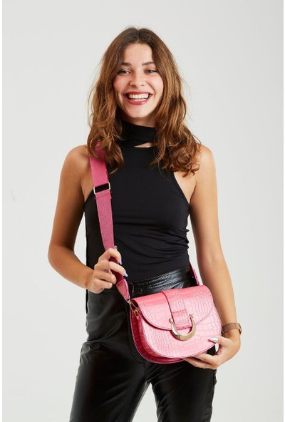 Krok Baskılı Ön Tokalı Uzun Askılı Guido Kadın Çapraz Çanta Krok Baskılı Ön Tokalı Uzun Askılı Guido Kadın Çapraz Çanta