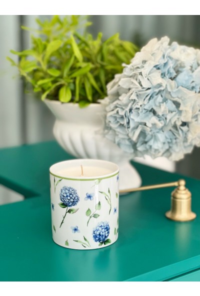Fern&Co. Mai Collection Yasemin Kokulu Mum / Hediye Kutulu Fern&Co. Mai Collection Yasemin Kokulu Mum / Hediye Kutulu
