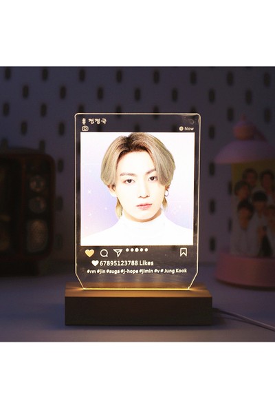 Swico Remado Kpop Bts Jung Kook LED Akrilik Gece Lambası - Kahverengi (Yurt Dışından) Swico Remado Kpop Bts Jung Kook LED Akrilik Gece Lambası - Kahverengi (Yurt Dışından)
