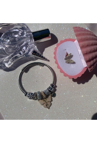 Lavinia Çelik Lavinia Çelik