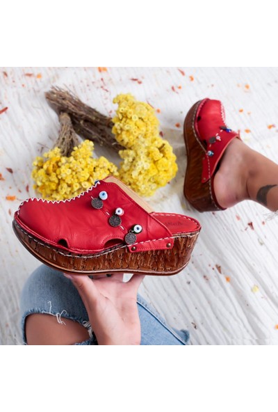 Limoya Annika Kırmızı Antik ve Nazar Boncuğu Detaylı Hakiki Deri Dolgu Comfort Sabo Terlik Limoya Annika Kırmızı Antik ve Nazar Boncuğu Detaylı Hakiki Deri Dolgu Comfort Sabo Terlik