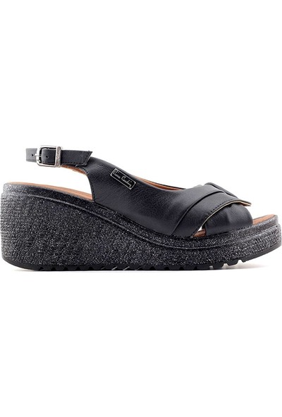 Pierre Cardin Pc-6052 Kadın Dolgu Topuk Sandalet Pierre Cardin Pc-6052 Kadın Dolgu Topuk Sandalet