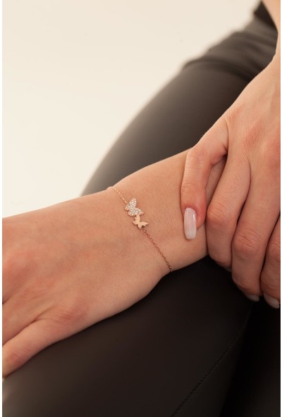Ninova Silver Çift Kelebek Model Zirkon Taşlı Gümüş Bileklik Ninova Silver Çift Kelebek Model Zirkon Taşlı Gümüş Bileklik