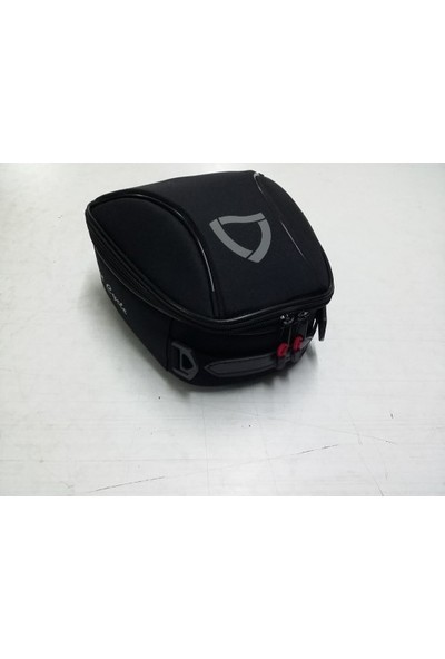 Dot Cycle Depo Üstü Suya Dayanıklı Mıknatıslı Askı Kayışlı Motosiklet Çantası Dot Cycle Depo Üstü Suya Dayanıklı Mıknatıslı Askı Kayışlı Motosiklet Çantası