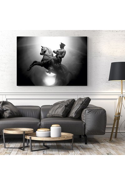 Meteor Galeri Şahlanan At Üzerinde Atatürk Kanvas Tablosu Meteor Galeri Şahlanan At Üzerinde Atatürk Kanvas Tablosu