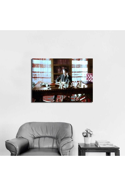 Tablosan Atatürk Çalışma Masasında Kanvas Tablo