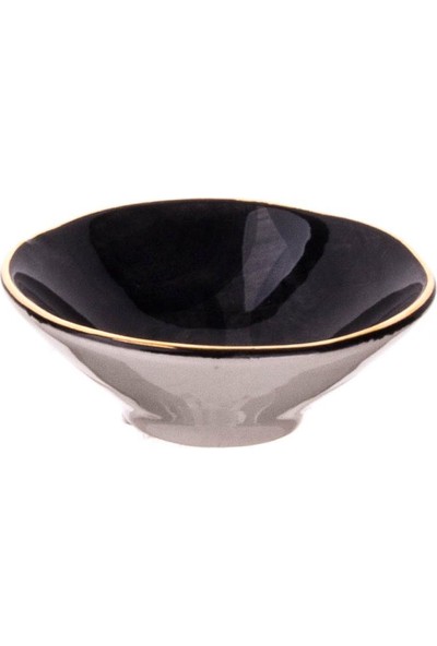 Marianna Bulut Sosluk Siyah