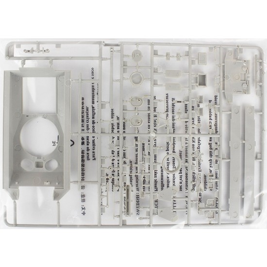 Hobby Boss 84804 1/48 M4A3E8 Tankı Demonte Plastik Maketi Fiyatı