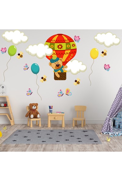 Tilki Dünyası Balondaki Sevimli Ayıcık bulutlar Kelebekler Arılar