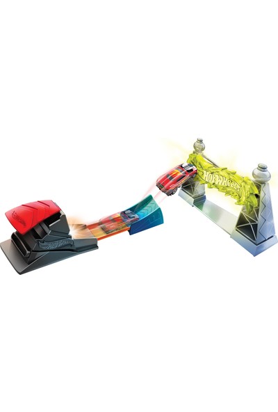 Mattel Hot Wheels Akrobasi Atlayışı Yarış Şeti FTH79 Mattel Hot Wheels Akrobasi Atlayışı Yarış Şeti FTH79