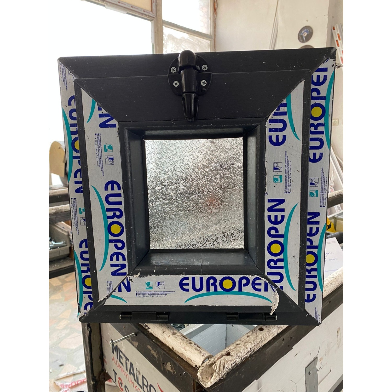 Euro Pen 48x48 Antrasit Banyo Wc Pencere Vasistas Fiyatı