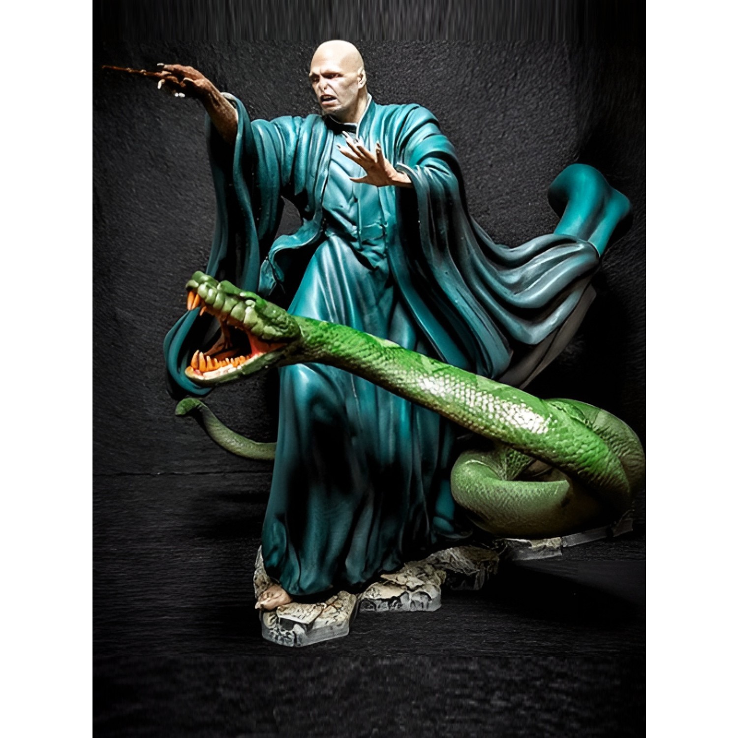 Harry Potter Voldemort Figure - 25X32X23CM Fiyatı