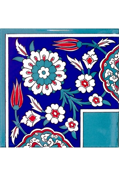 Armada Çini 20*20 cm Ksk-24 Göbek Desenli Göbekli Çini Bordür Köşesi Armada Çini 20*20 cm Ksk-24 Göbek Desenli Göbekli Çini Bordür Köşesi