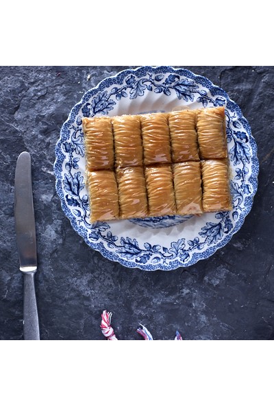 Hacı Ahmet Oğulları Cevizli Burma Baklava