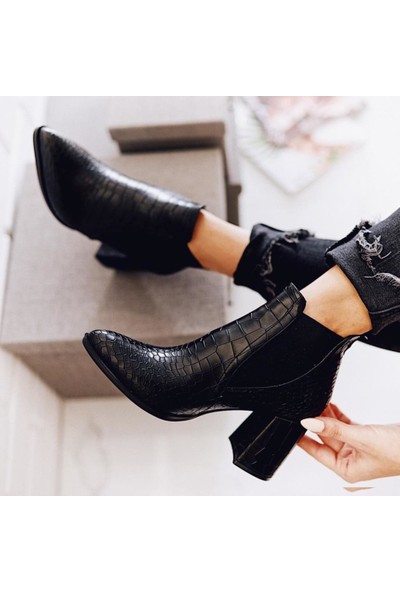 Limoya Wynter Siyah Kroko Lastikli ve Topuklu Bot