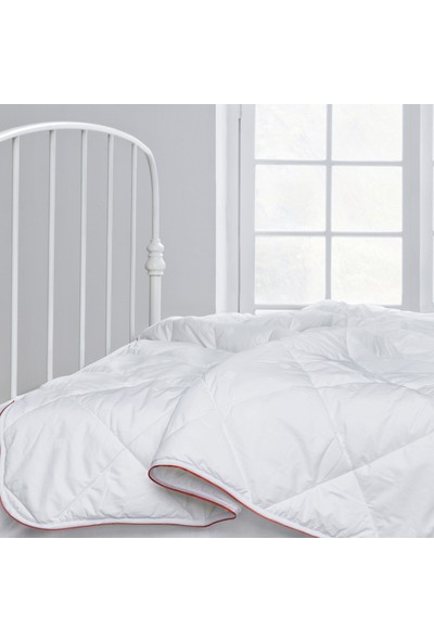 Yataş Bedding DACRON® 95 Yorgan 200 Gr. ( Bebek - 95x145 cm ) Yataş Bedding DACRON® 95 Yorgan 200 Gr. ( Bebek - 95x145 cm )