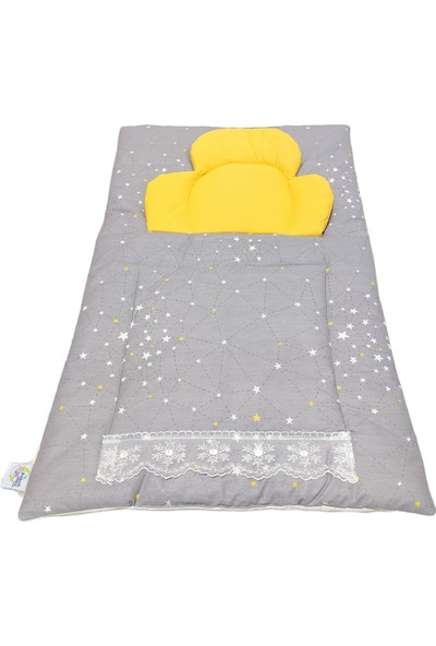 Bebek Atölyesi Altaçma Minderi Galaksi Desenli Gri Sarı Kombin Bebek Atölyesi Altaçma Minderi Galaksi Desenli Gri Sarı Kombin