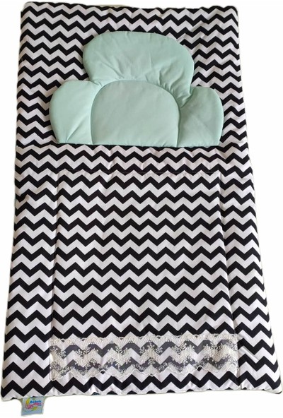 Bebek Atölyesi Altaçma Minderi Zigzag Desenli Yeşil Detay Kombin Bebek Atölyesi Altaçma Minderi Zigzag Desenli Yeşil Detay Kombin