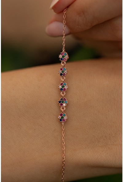 Beşli Papatya Model Mix Taşlı Gümüş İtalyan Bileklik Beşli Papatya Model Mix Taşlı Gümüş İtalyan Bileklik