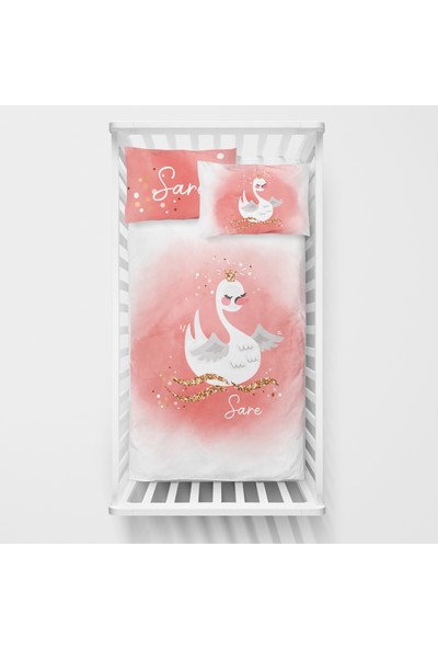 Homamia Kişiye Özel Bebek Nevresim Takımı Kuğu Homamia Kişiye Özel Bebek Nevresim Takımı Kuğu