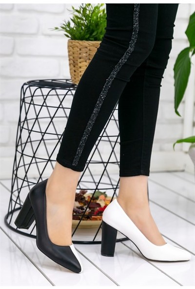 8Stil Dena Beyaz Siyah Topuklu Ayakkabı 8Stil Dena Beyaz Siyah Topuklu Ayakkabı