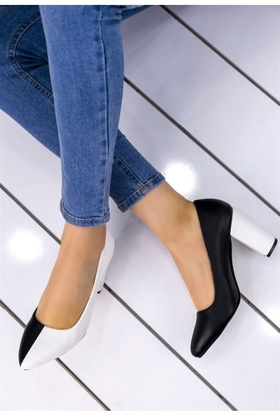 8Stil Dena Siyah Beyaz Topuklu Ayakkabı 8Stil Dena Siyah Beyaz Topuklu Ayakkabı
