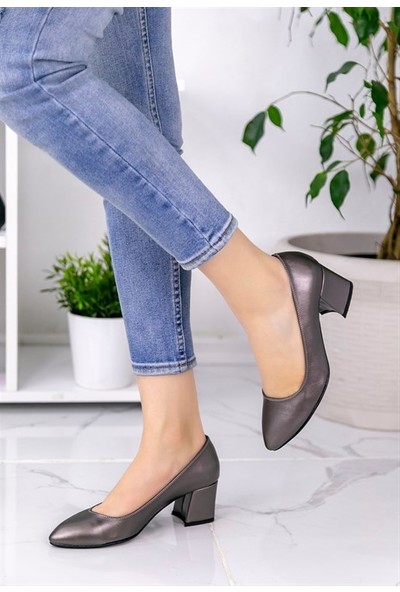 8Stil Lori Platin Cilt Topuklu Ayakkabı 8Stil Lori Platin Cilt Topuklu Ayakkabı