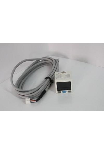 Uzman Dijital Manom-Basınç Ve Vakum Sensörü 2 Pnp Çıkış + 1 Analog Çıkış 1/8