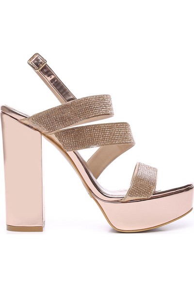 Kemal Tanca Kadın Deri Topuklu Ayakkabı