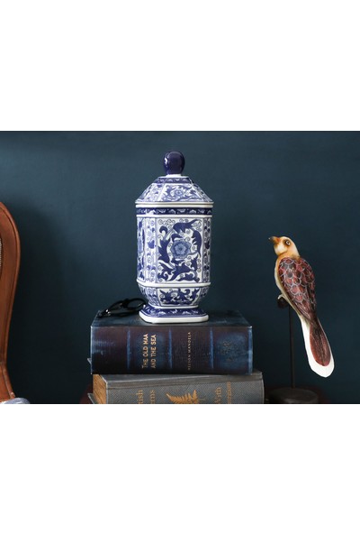 Madame Coco Saint-Denis Dekoratif Obje