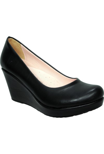 Zarif Siyah Dolgu Topuk Ayakkabı